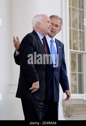 President George W. Bush greets the 2008 NCAA Sports Champions on the ...