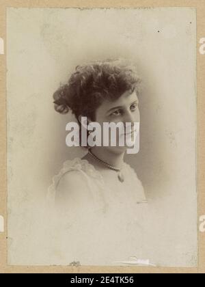 May Belle Gregory, Centennial Queen of Beauty Stock Photo - Alamy
