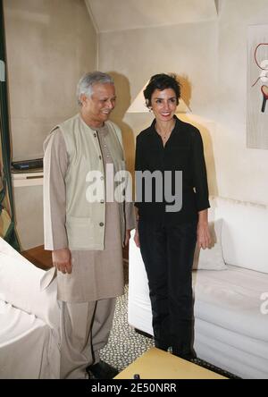 Bangladeshi Nobel Prize winner Muhammad Yunus and his daughter meet ...