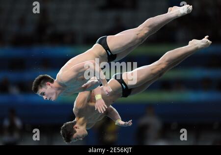 DAVID BOUDIA & THOMAS FINCHUM MENS SYNCHRONISED DIVING OLYMPIC STADIUM ...