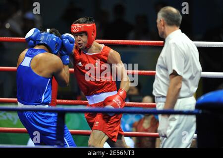 Australia's boxer Brad Pitt begins his fight category 91 Weight in the ...