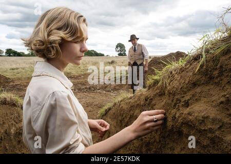 THE DIG, Ralph Fiennes, 2021. ph: Larry Horricks / © Netflix / Courtesy ...