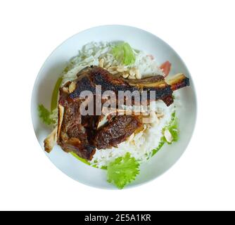 Mofatah al-dajaj - Saudi ethnic chicken rice dish Stock Photo - Alamy