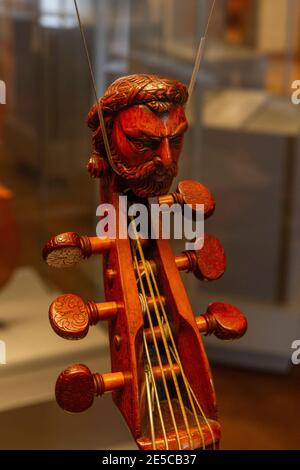 Scroll and peg detail of a tenor viol by Richard Blunt, a classic ...