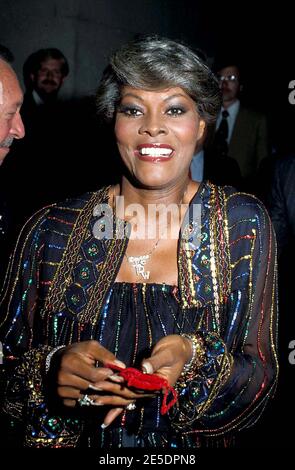 Dionne Warwick 1981 Credit: Ralph Dominguez/MediaPunch Stock Photo - Alamy