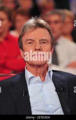 Bernard Kouchner lors de l'enregistrement de l'emission Vivement ...