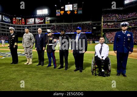 Michael Mullen & Peter Chiarelli at 2010 World Series Game 4 2 Stock ...
