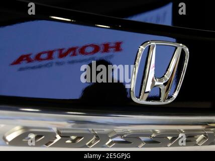 HONDA Fit logo Stock Photo - Alamy