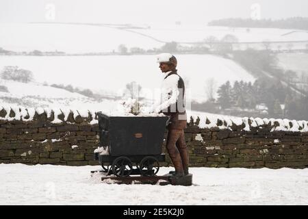 Sculpture of lead miner, Rowley Bank, Castleside.County Durham Stock ...