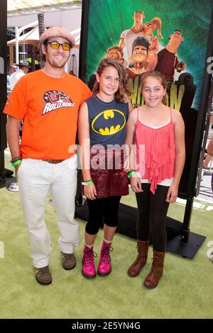 Rob Morrow, Debbon Ayer and daughter Tu Simone Ayer Morrow Project ...