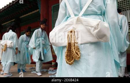 Korean traditional straw shoes Stock Photo - Alamy