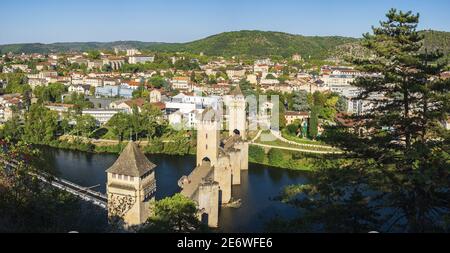 Panoramic view over the Pyrenees on the GR11 trail between Setcases and ...