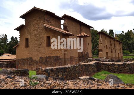 Peru, Raqchi,Inca archeological site Stock Photo - Alamy