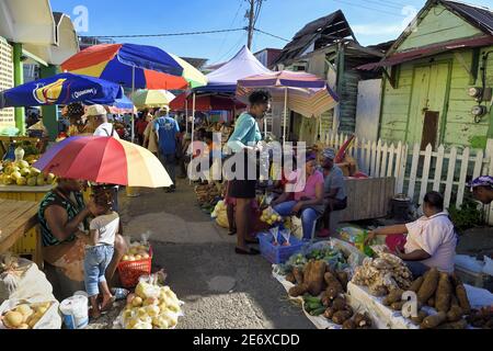 CARIBBEAN FRUIT AND VEGETABLE MARKET,DOMINICA Stock Photo - Alamy