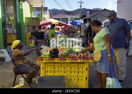 CARIBBEAN FRUIT AND VEGETABLE MARKET,DOMINICA Stock Photo - Alamy