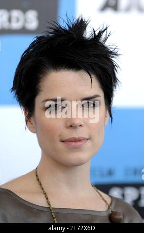 Neve Campbell at Film Independent's Spirit Awards at Santa Monica Beach ...