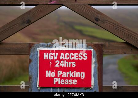 warning sign no hgv parking on end of road ahead howden yorkshire uk ...