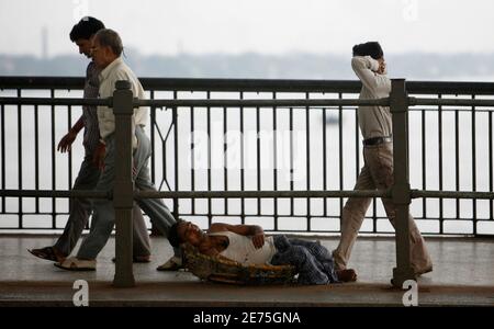 Howrah, West Bengal, India -October 13, 2021 : Hindu devotee dancing ...