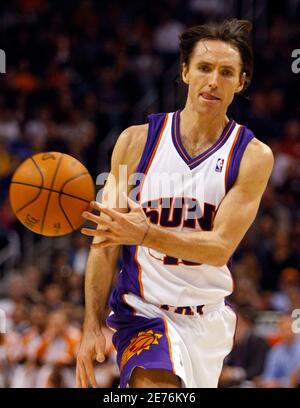 Steve Nash Suns Pass