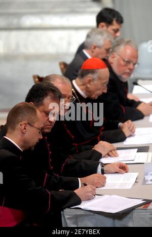 Ceremony concluding the first phase of Pope John Paul II's ...