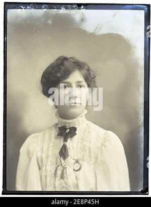 Miss Day, 18 Dec 1908 (17040010806 Stock Photo - Alamy