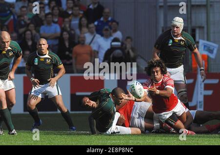 Tonga's scrum-half Soane Havea during the IRB Rugby World Cup 2007 ...