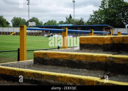 03/08/2006 St Albans City prepare their stadium 'Clarence Park' for ...