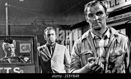 HELL DRIVERS 1957 Rank Organisation film with from left: Sean Connery ...