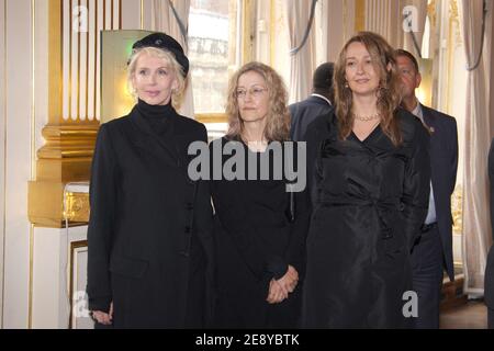 L-R) Andy Summers and his wife Kate Summers, Stewart Copeland and his ...