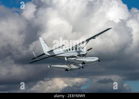 An air to air portrait of a Cessna 208 Grand Caravan float plane Stock ...