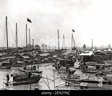 Canton Harbour, China in the early 1900s Stock Photo - Alamy