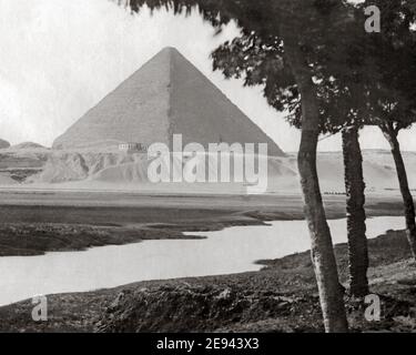 Late 19th century photograph - Pyramid and Sphinx, Egypt Stock Photo ...