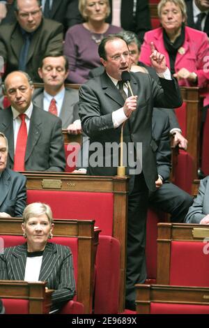 French Socialist leader Francois Hollande and Francois Rebsamen at the ...
