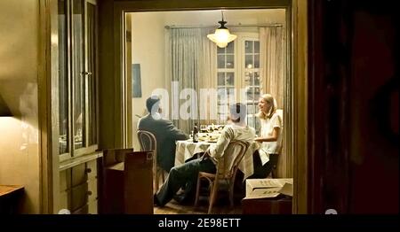 GWYNETH PALTROW, MORGAN FREEMAN, BRAD PITT, SE7EN, 1995 Stock Photo - Alamy