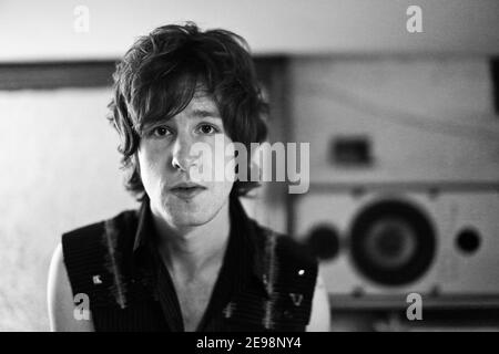 Singer Alex Gold formerly of the Wutars fooling around at Scar Studios ...