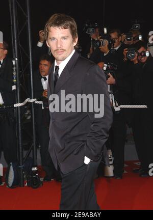 US actor Ethan Hawke arrives for the premiere of the movie 'Before ...