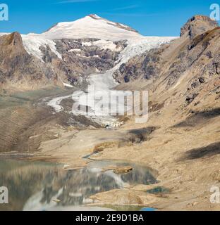 Mount Johannisberg and glacier Pasterze at Mount Grossglockner, which ...