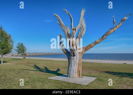 Angel Tree of Bay St Louis, chainsaw carving by Dayle Lewis in a giant ...
