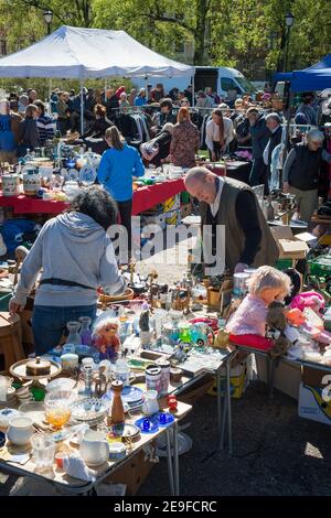 Outdoor market, Birkelunden, Grünerløkka, Oslo, Norway Stock Photo - Alamy
