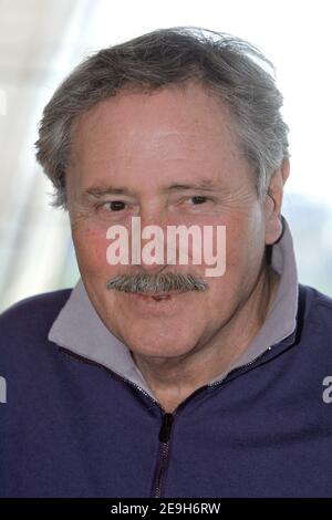 French actor Victor Lanoux on the set of the TV show "Champs Elysées ...