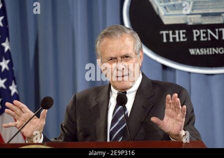 26 October 2006 - Arlington, VA - Secretary of Defense Donald Rumsfeld ...