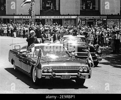 Motorcade for President Dr. Sarvepalli Radhakrishnan of India (3 Stock ...