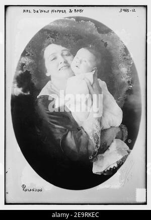 Mrs. De Wolf Hopper and baby, Photograph shows gossip columnist and ...