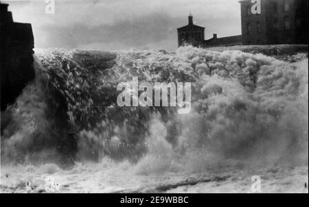 Narva. Suur juga Stock Photo - Alamy