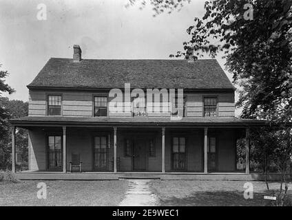 Nat Conklin House, 280 Deer Park Avenue, Babylon, Suffolk County, NY ...