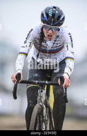 Dutch Lucinda Brand pictured in action during the women's elite race of ...