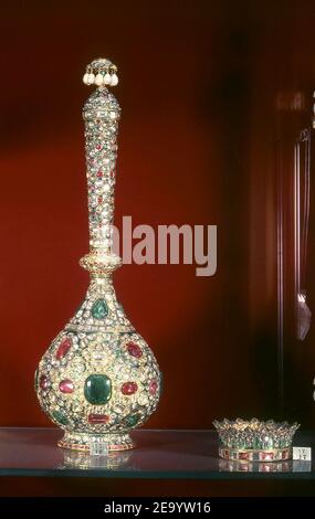 EXCLUSIVE. A piece of the Iranian Crown which belongs today to the ...