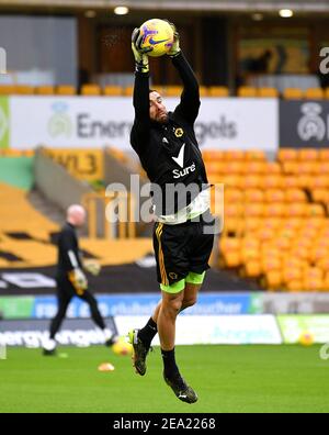 Rui Patricio of Wolverhampton Wanderers warms up during the Premier ...