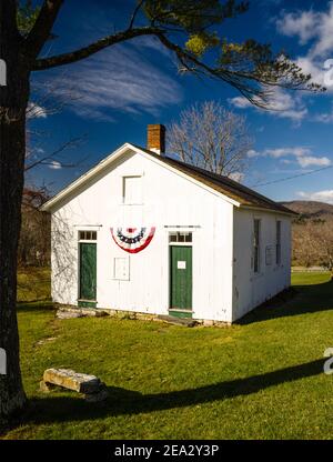 Beebe Hill Schoolhouse Falls Village, Connecticut, USA Stock Photo - Alamy