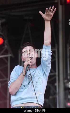 UK Rock band The Servant in concert during Solidays at the 'Hippodrome ...